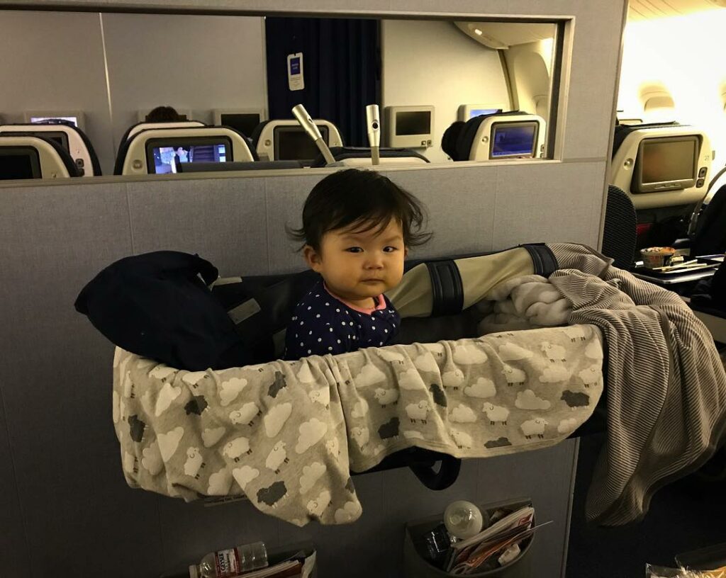 Flying With Infants & Children - Tips & Useful Things To Pack