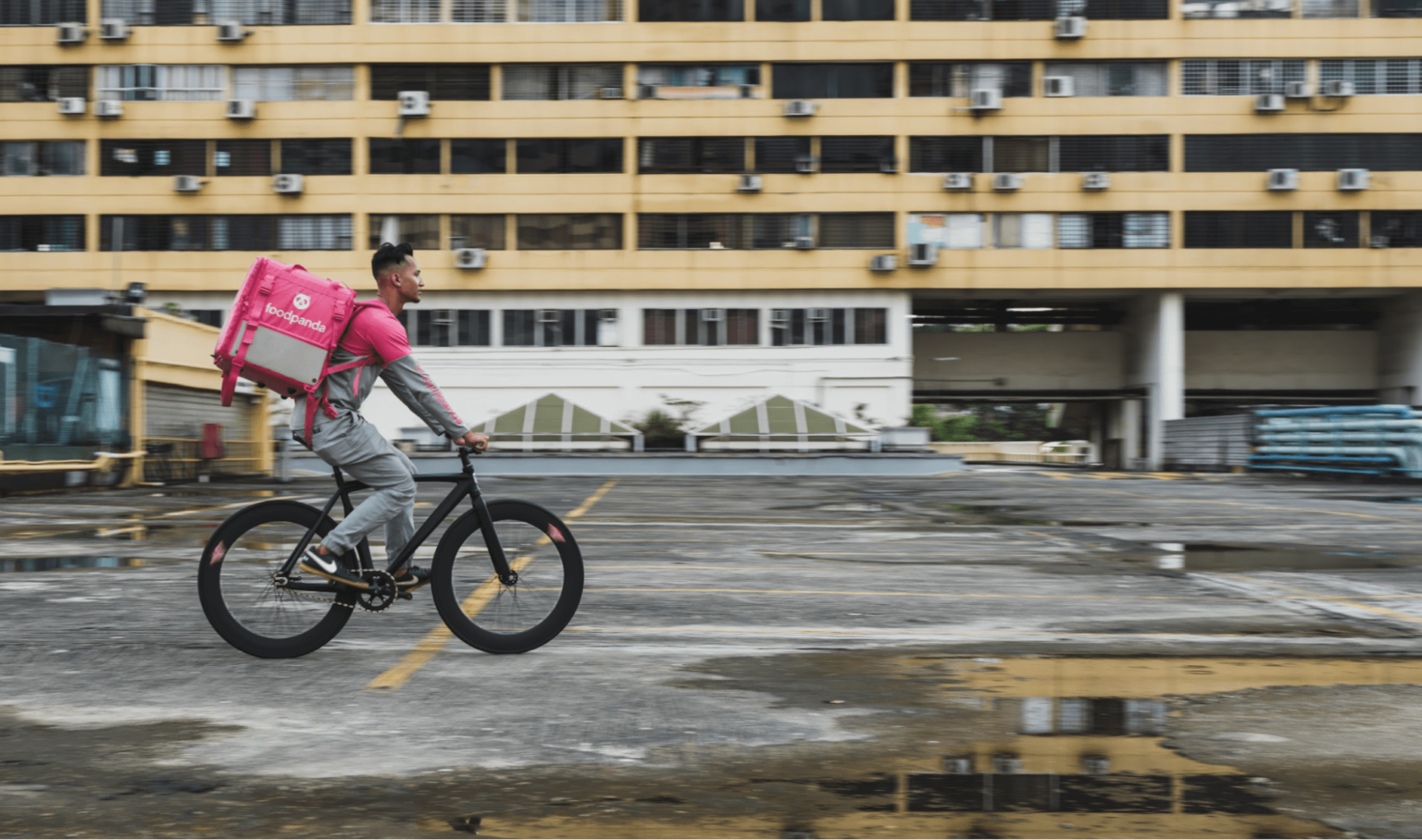 pandago - foodpanda’s 24/7 Parcel Delivery Service