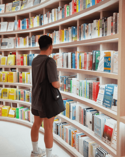 BookXcess @ OCBC Wisma Atria: IG-Worthy Bookstore In Orchard