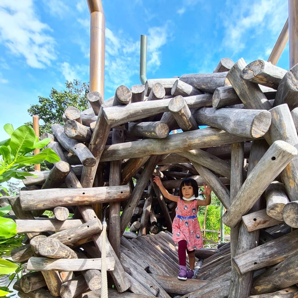 8 Activities To Do At Neighbourhood Parks & Gardens In Singapore