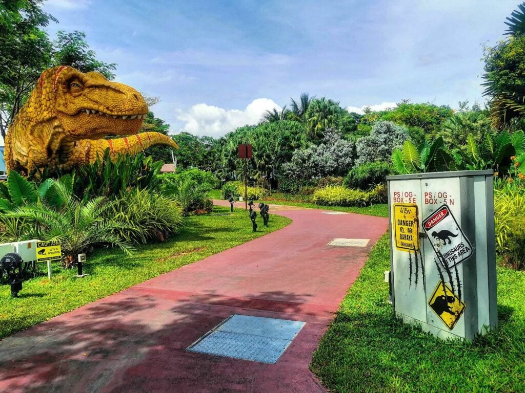 Changi Jurassic Mile - Dinosaur-Themed Park Connector [2023 Guide]