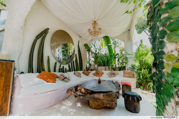 Penny Lane Bali: Gorgeous Glasshouse Cafe In Canggu