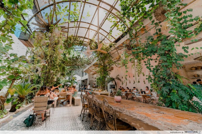 Penny Lane Bali: Gorgeous Glasshouse Cafe In Canggu