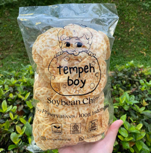 10 Best Office Pantry Snacks With Unique & Healthy Options