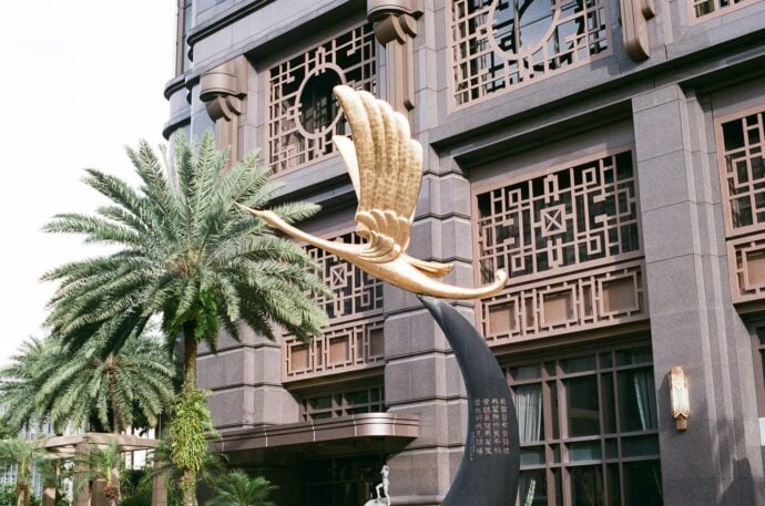 Parkview Square: Iconic Gotham Building In Bugis With A Gin Bar
