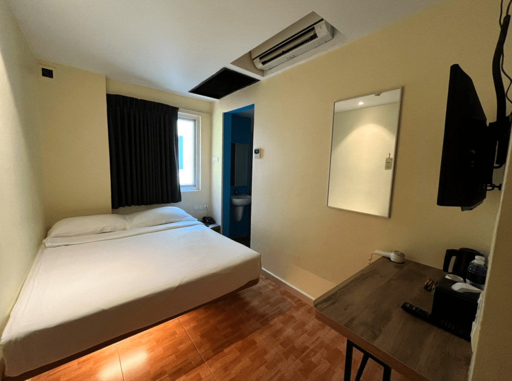 Fragrance Hotel Review - Budget Hotel With Hourly Rates