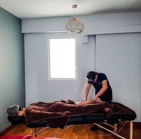 9 Home Massage Services In SG With Beds, Oils & Scrubs