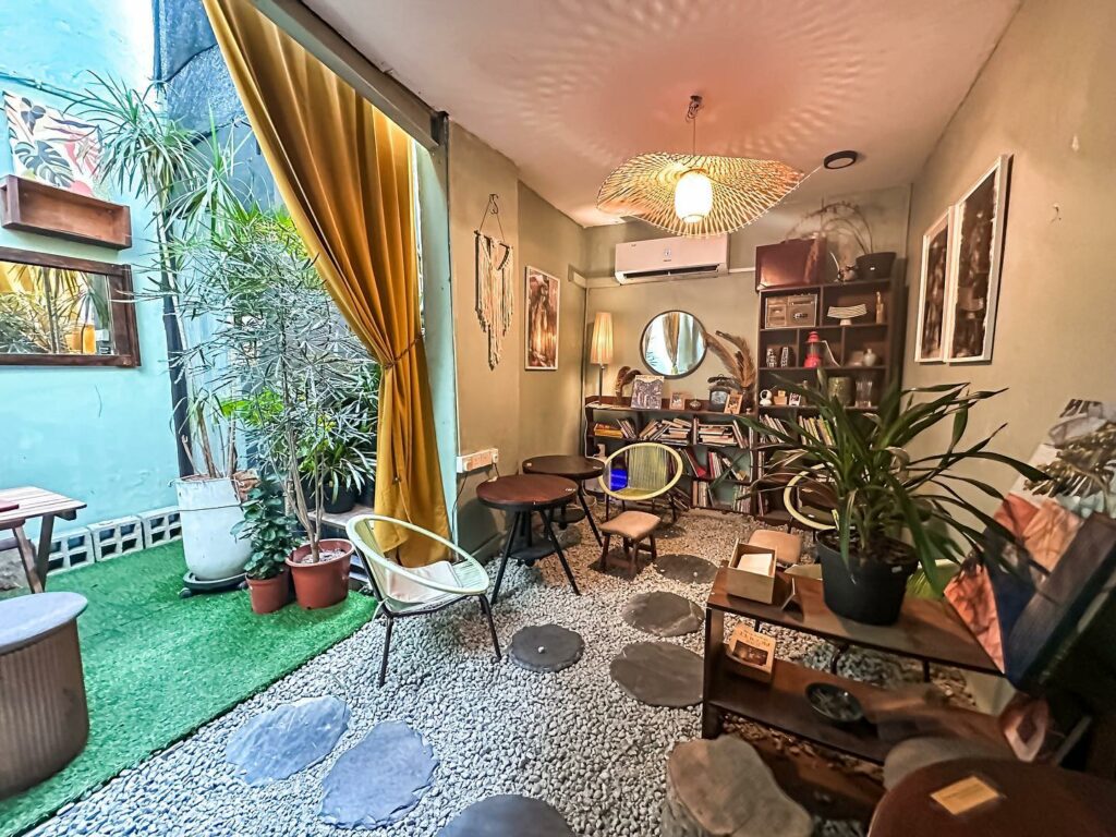 11 Nature-Themed Cafes Near JB Checkpoint, Under An Hour From SG