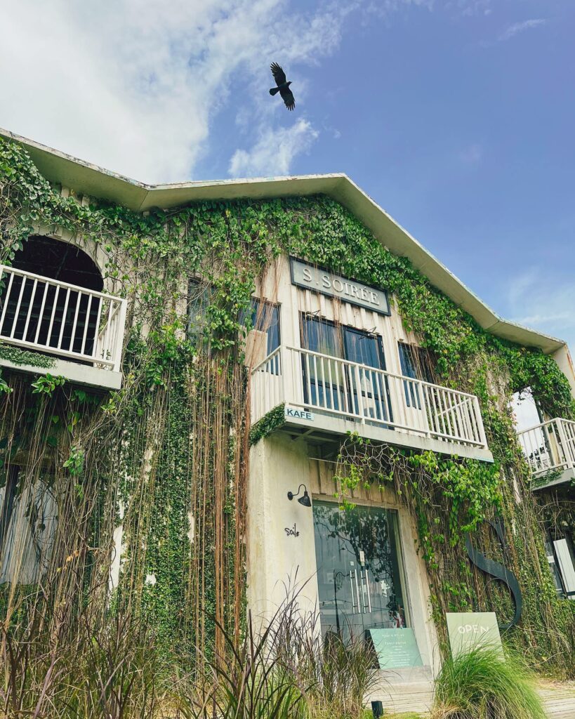 11 Nature-Themed Cafes Near JB Checkpoint, Under An Hour From SG