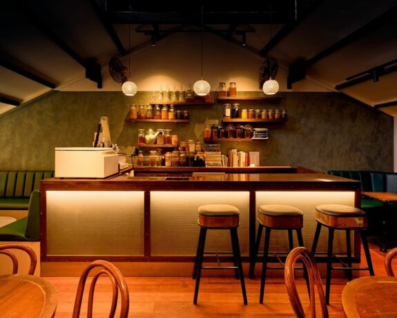 27 Best Bars In Singapore [2024 Guide]