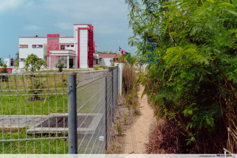 Sungai Rengit - IG-Worthy Jetty In Johor Just 1H From SG