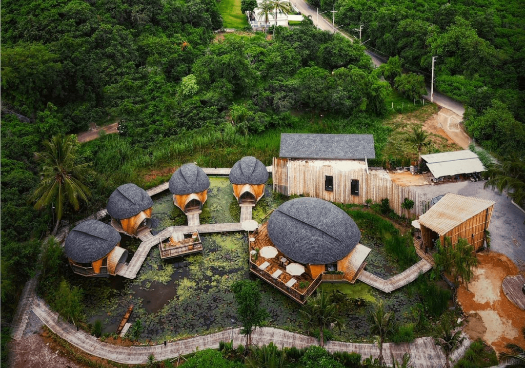 9 Unique Resorts Near Singapore Like Palaces & Treehouses