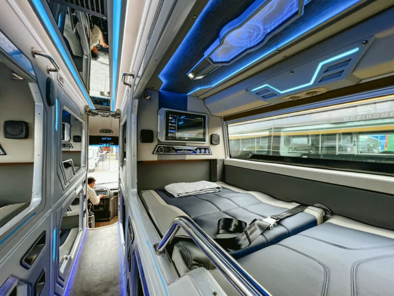 Vietnam Has VIP Cabin Sleeper Buses With TV