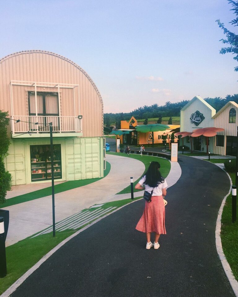 Eco Spring Labs in Johor Bahru Is A Retail Park With Chio “Shophouses”