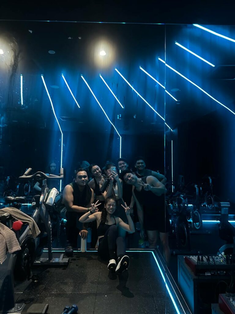 Hustling In Singapore At 25 & Juggling My Second Job