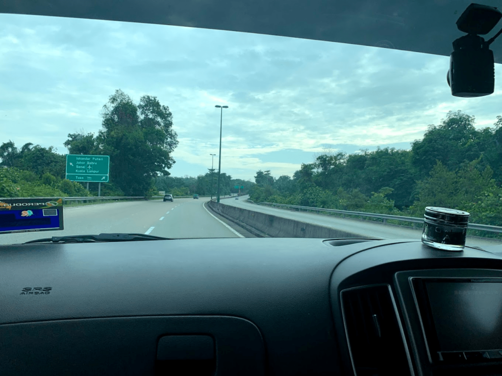 Tuas Vs Woodlands Checkpoint: Which Should You Use?