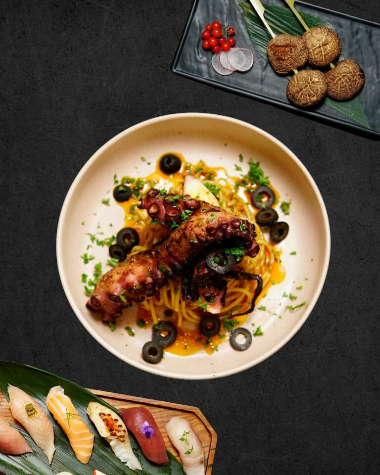 CQ @ Clarke Quay Has 1-For-1 Lunch Deals & Free Set Meals
