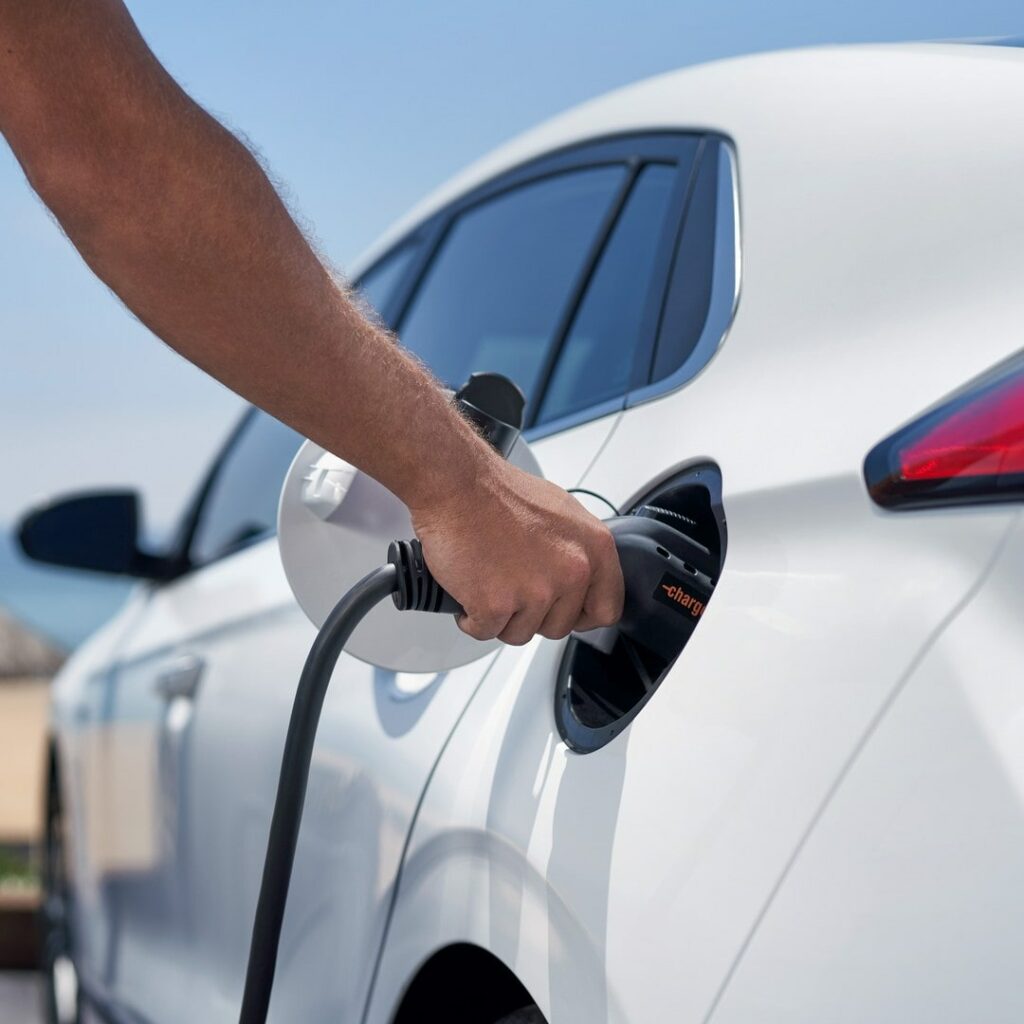 Guide To Driving An Electric Vehicle In Singapore