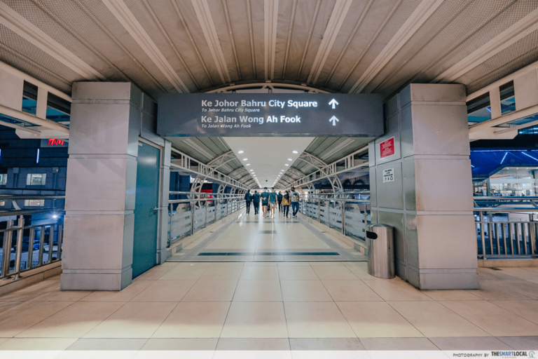 7 Singapore To JB Buses That Go To CIQ, Malls & Attractions