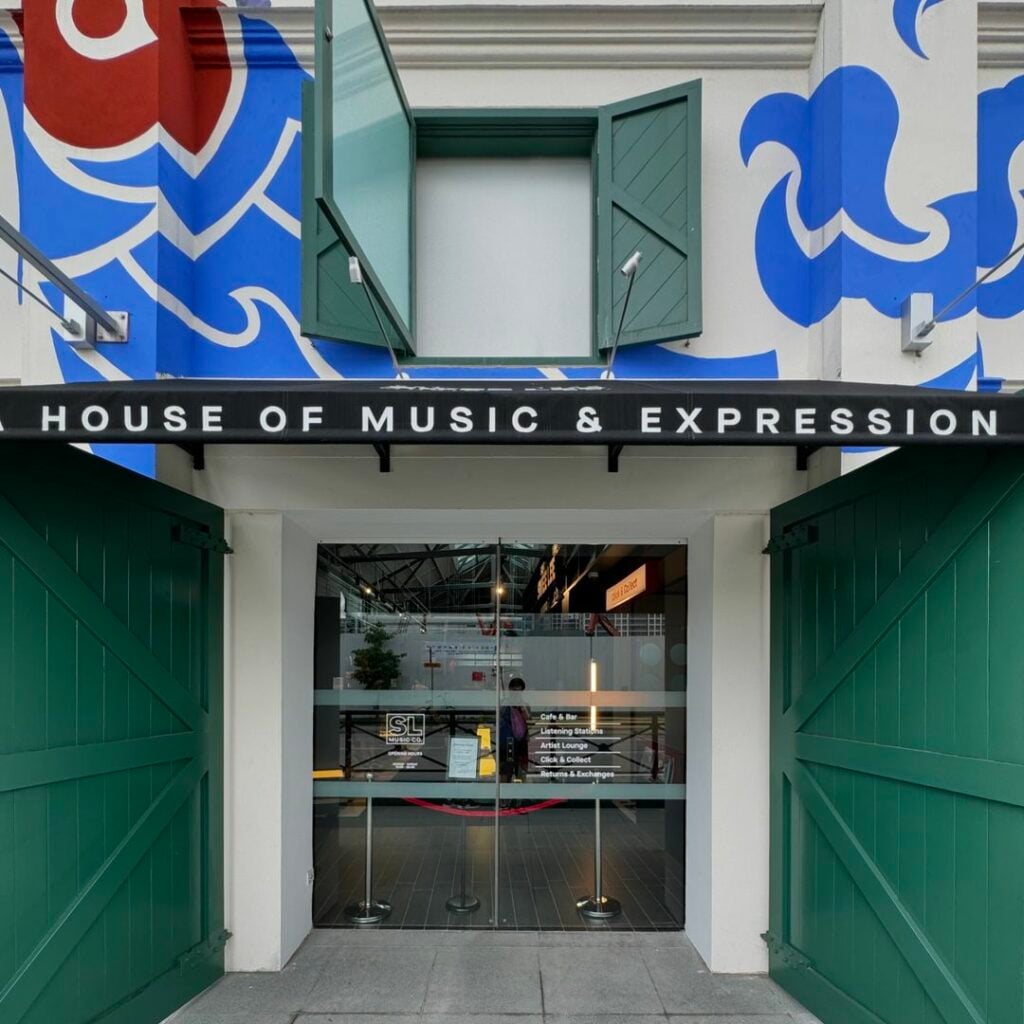 Swee Lee Clarke Quay: New Warehouse Cafe & Bar