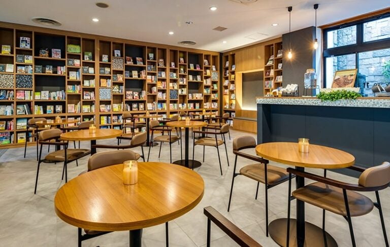 Izu Resort Villa - Stay With Free-Roaming Capybaras In Japan