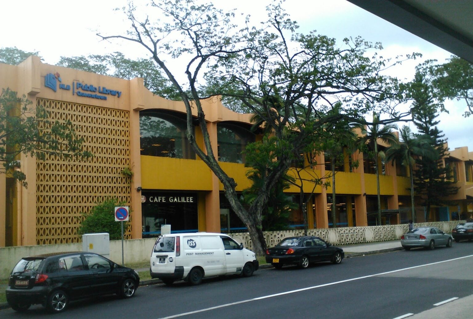 Queenstown Public Library: The Oldest Library In Singapore