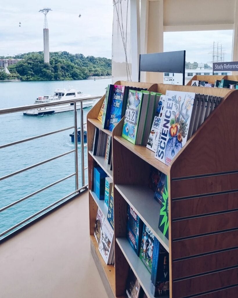 Doulos Hope: "Floating" Bookfair & Cafe At VivoCity