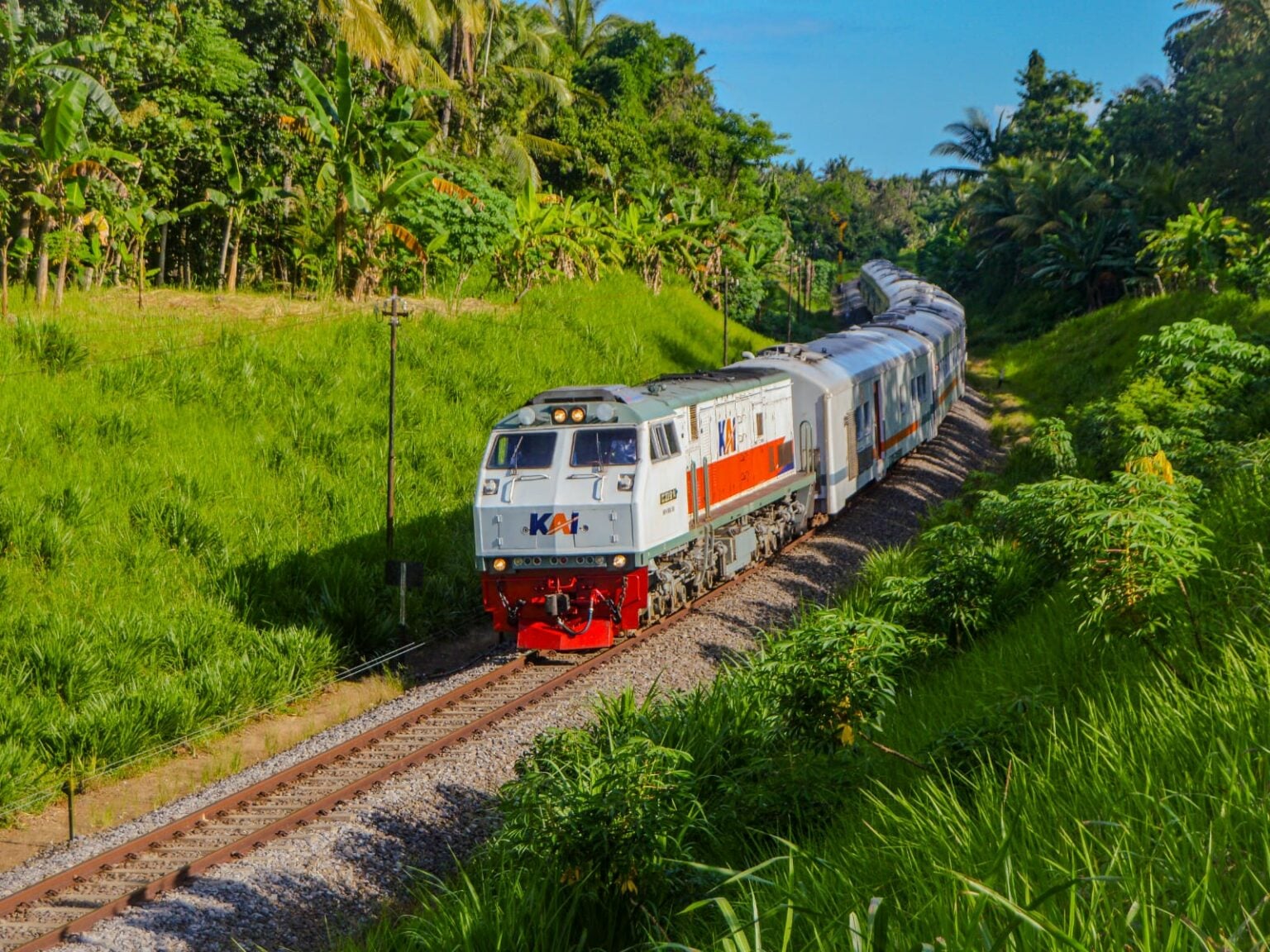 KAI Compartment Suites: Luxurious Suites On An Indonesian Train