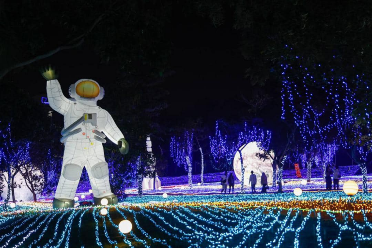 Luna Lights Wonderland: Carnival With Light Installations In JB