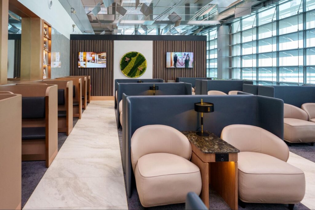 SATS Premier Lounge T3 - Luxurious Airport Lounge Within T3