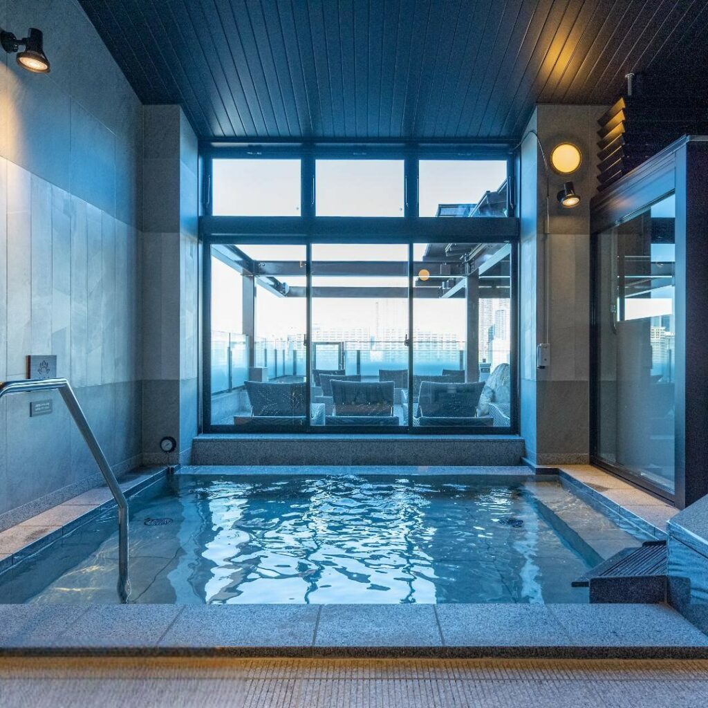 Toyosu Manyo Club: 9-Storey Onsen & Buffet In Tokyo