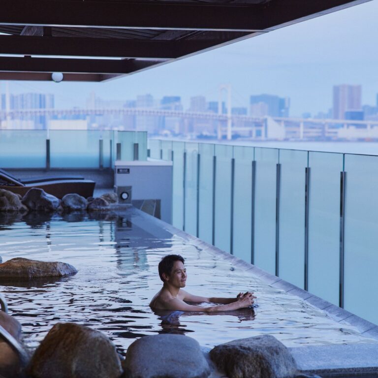 Toyosu Manyo Club: 9-Storey Onsen & Buffet In Tokyo