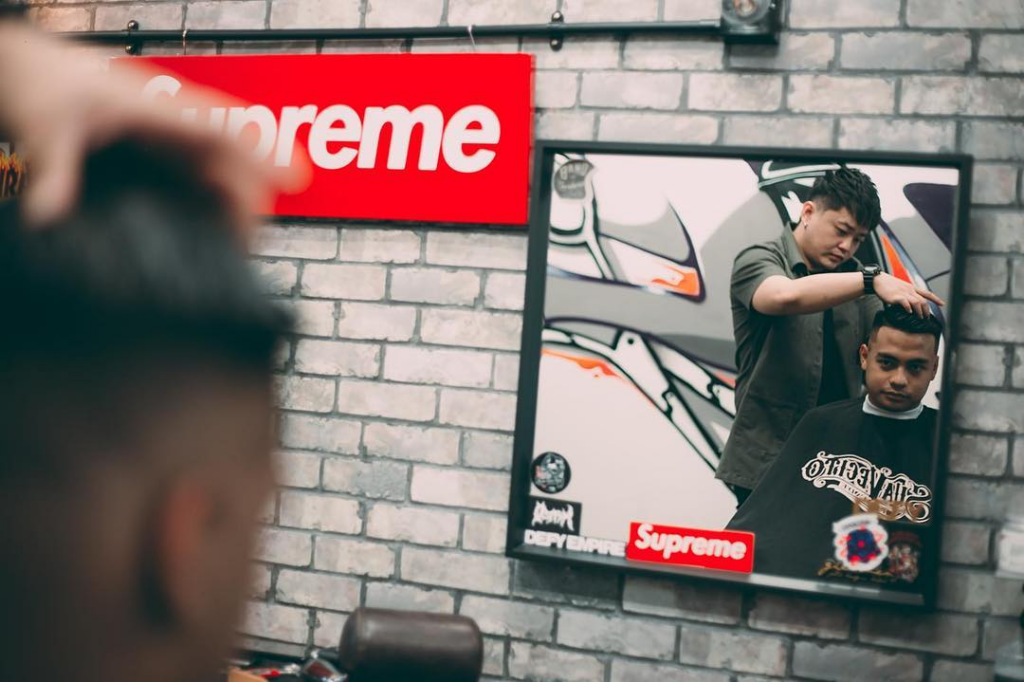 15 Best Barbers In Singapore To Get A Haircut At (2025)