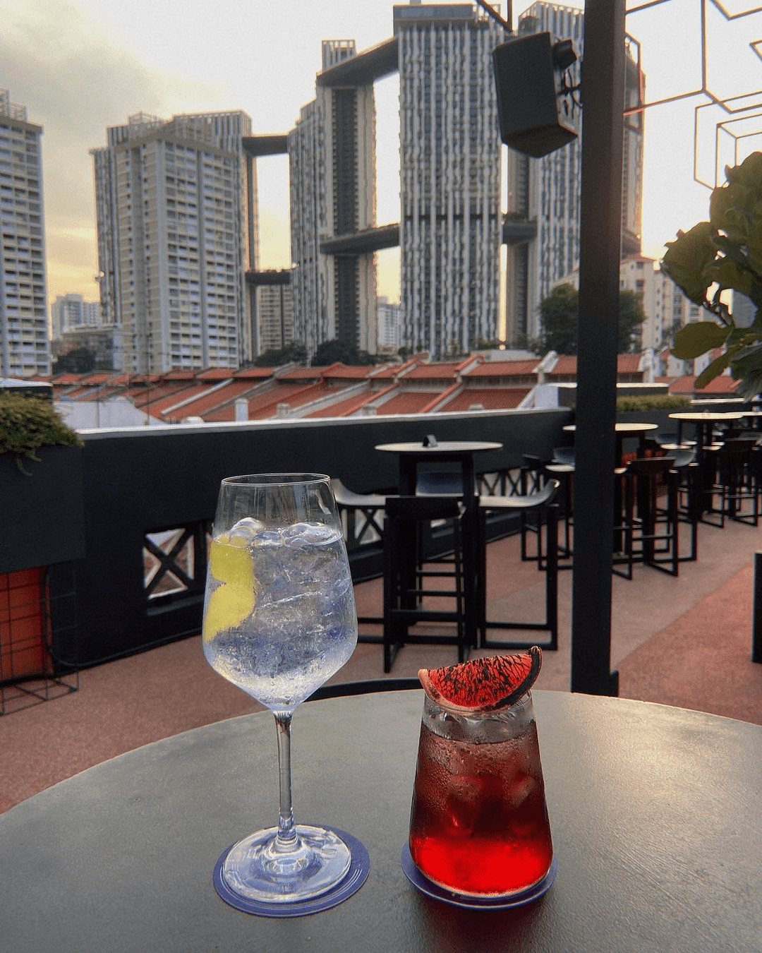 18 Best Rooftop Bars In Singapore (2024)
