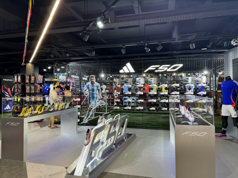 Queensway Shopping Centre Guide (2024) - Shops & Restaurants