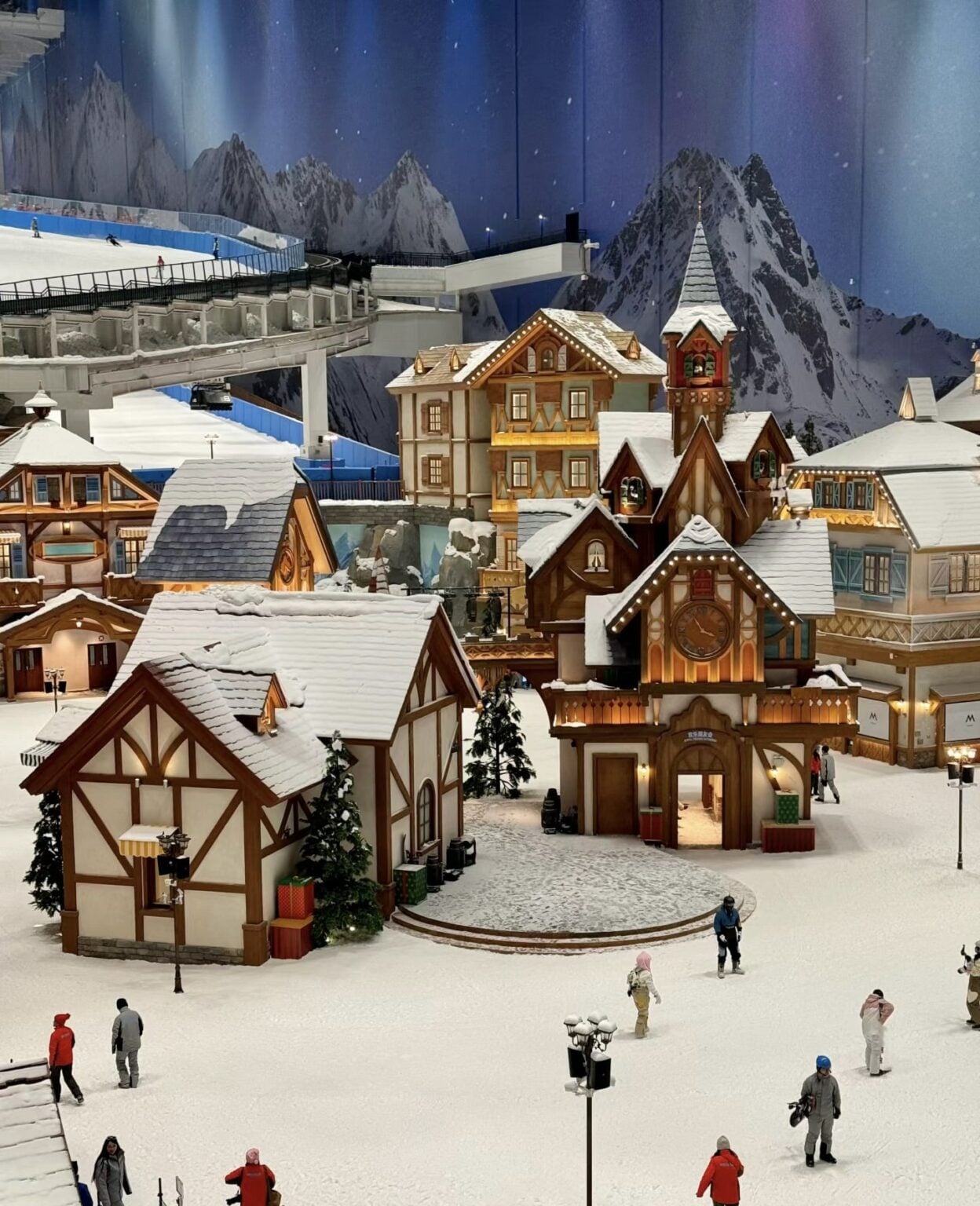 Wintastar Shanghai - New Indoor Ski Resort In China