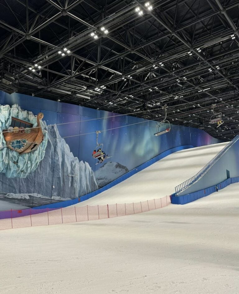Wintastar Shanghai - New Indoor Ski Resort In China