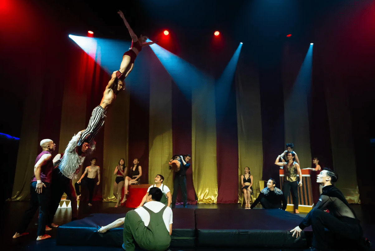 Lai Frisque Yi Xia Leh! - Singapore's Largest Circus Show