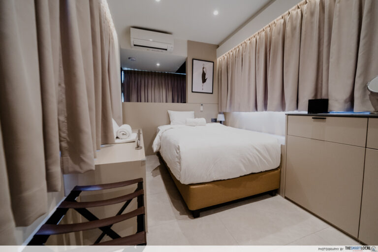 The Bus Collective - Repurposed Bus Hotel In Changi Village