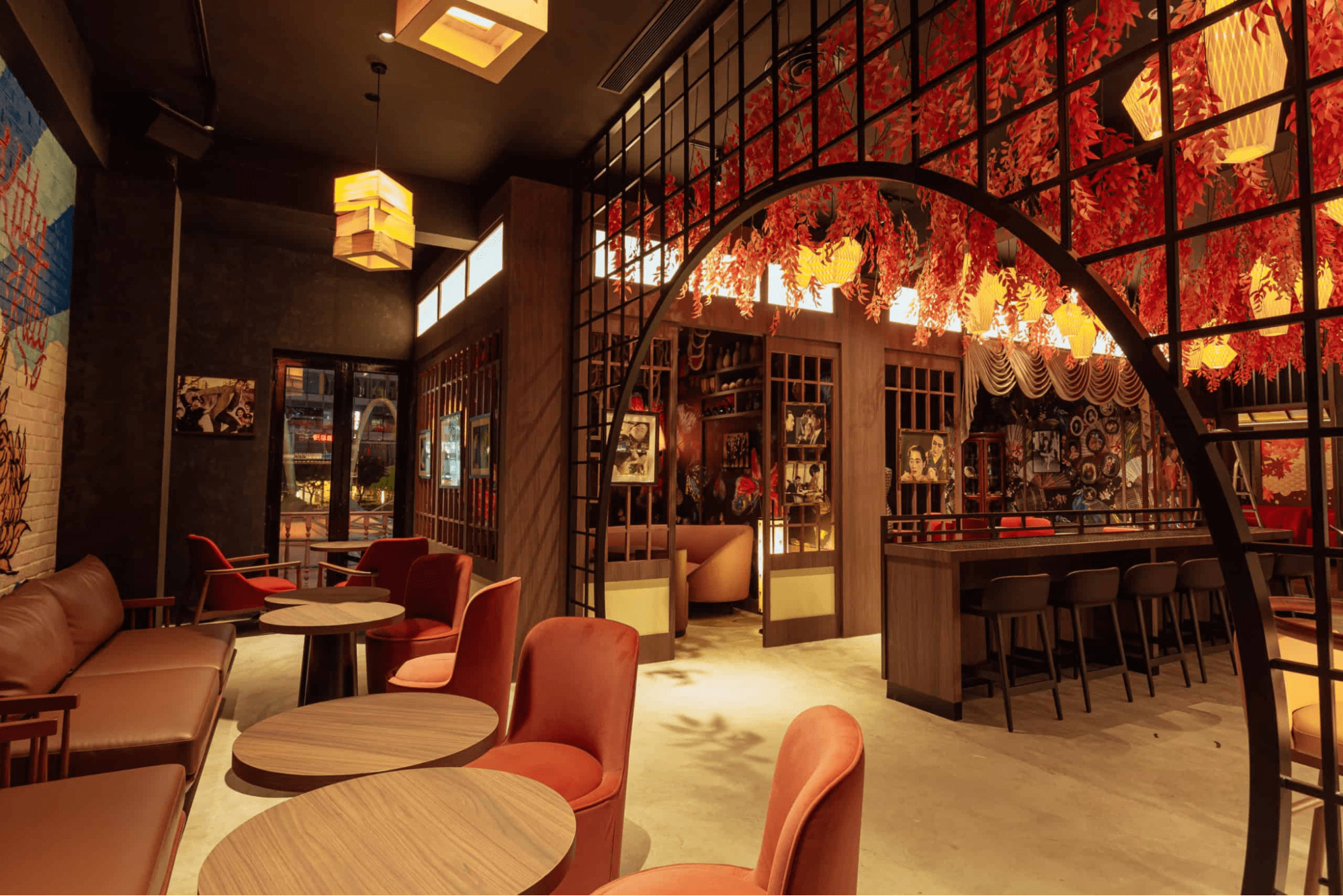 13 Unique Nightlife Spots In Singapore, Themed Bars & Clubs