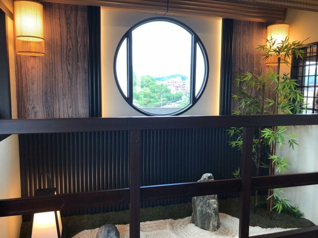 Kyo-Train Garaku: Train With Zen Gardens & Seasonal Floral Cars