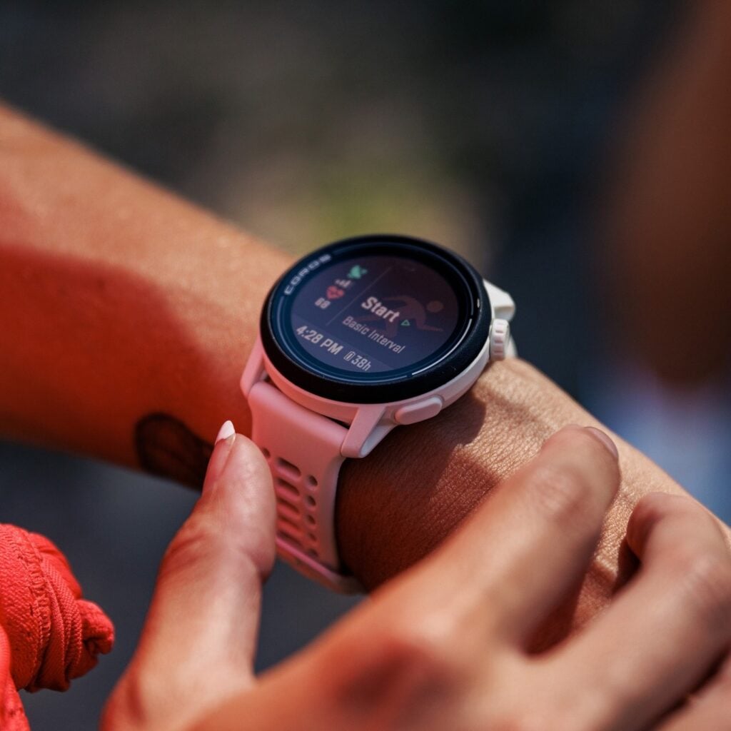 9 Best Smartwatches In Singapore With Reviews (2025)