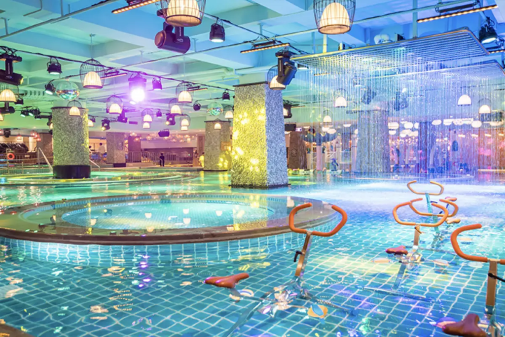 10 Craziest Spas In China - Seafood Buffets & Gaming Lounges