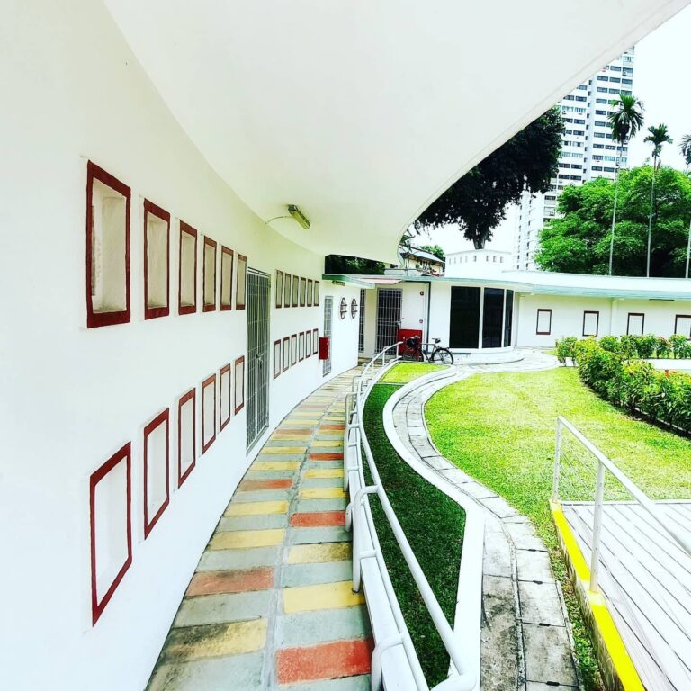 Yan Kit Playfield: Former Art Deco Swimming Complex In SG