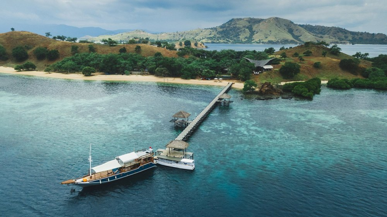 8 Best Labuan Bajo Resorts To Book In Indonesia