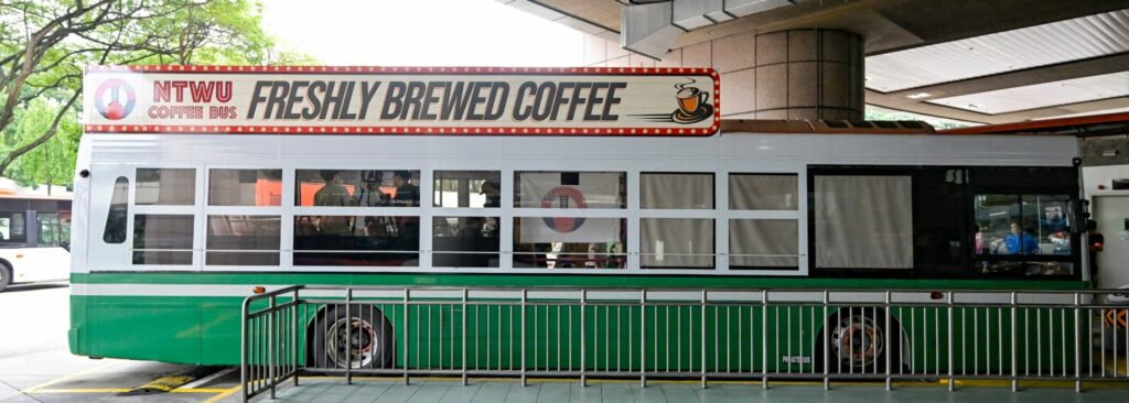 Catch This Retro Bus Serving 1980s Nostalgia & Free Kopi
