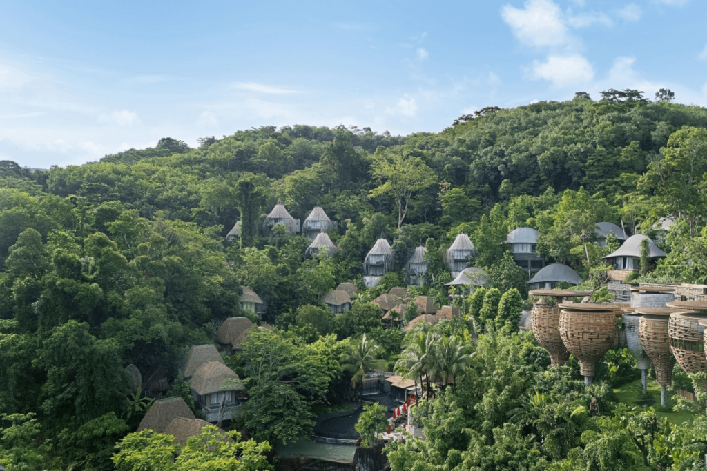 7 Unique Themed Hotels Around The World