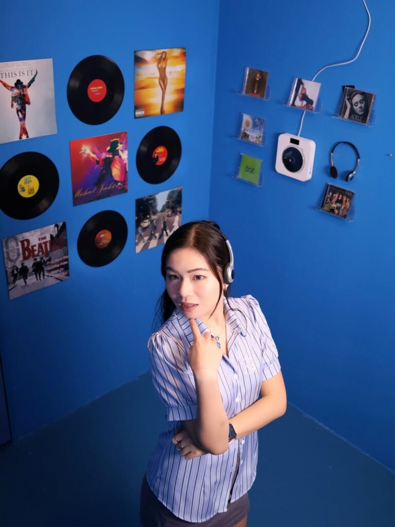 Standard Photo Studio: $10 Package & 4 Concept Rooms