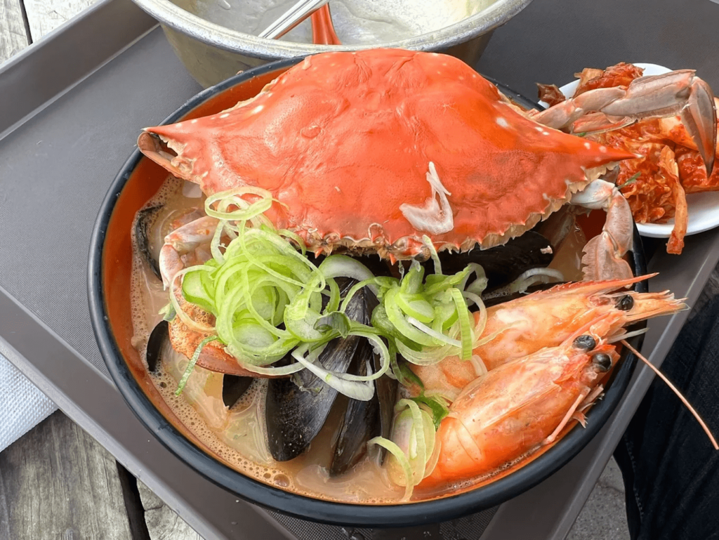 4D3N Jeju Itinerary: Where To Stay & What To Eat