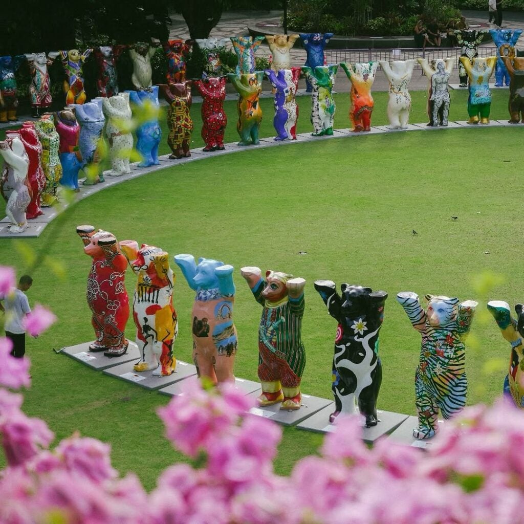 United Buddy Bears At Gardens by the Bay Has Life-Sized Bears